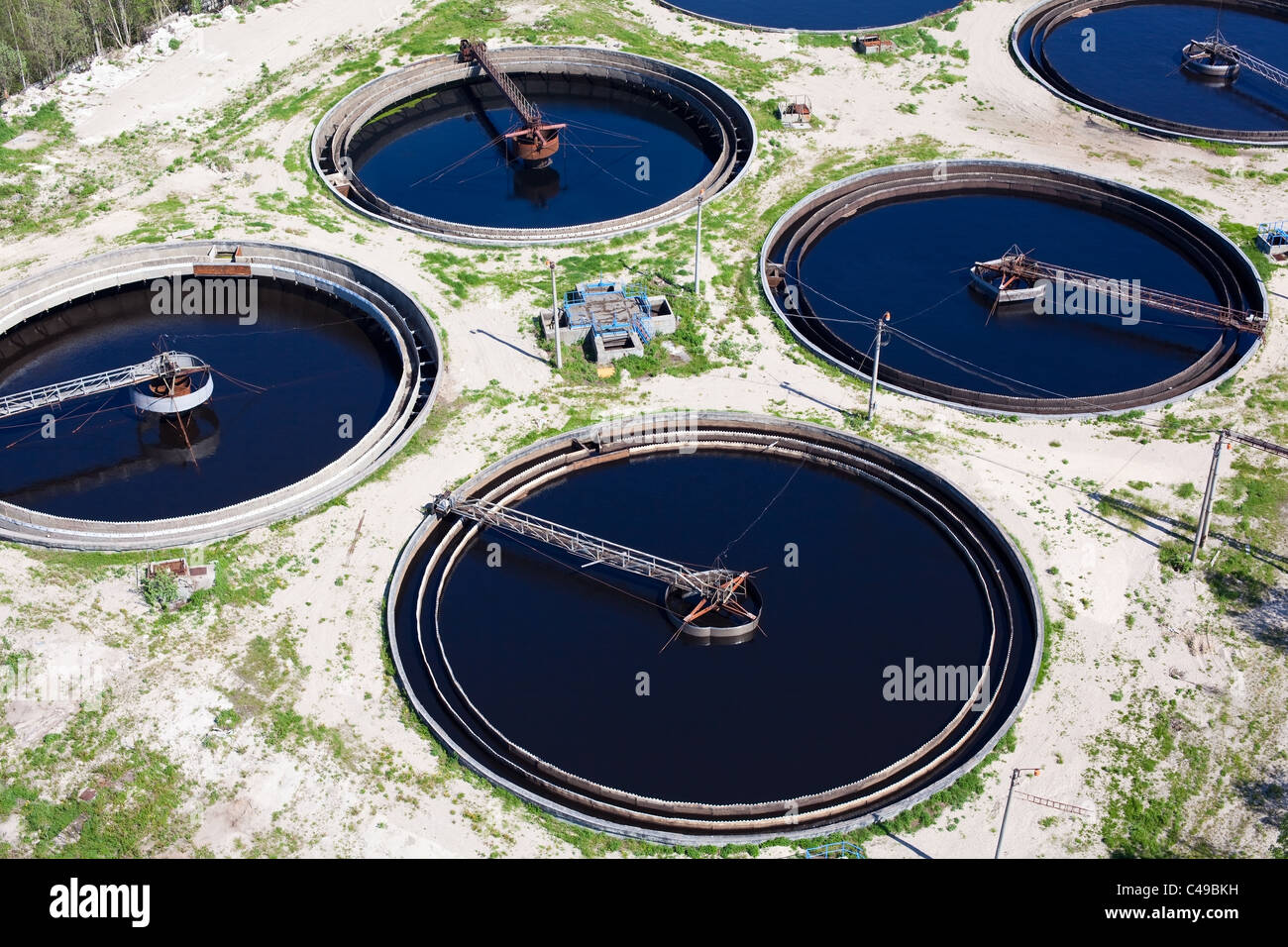 Big sedimentation drainage round form. Water settling, purification in ...