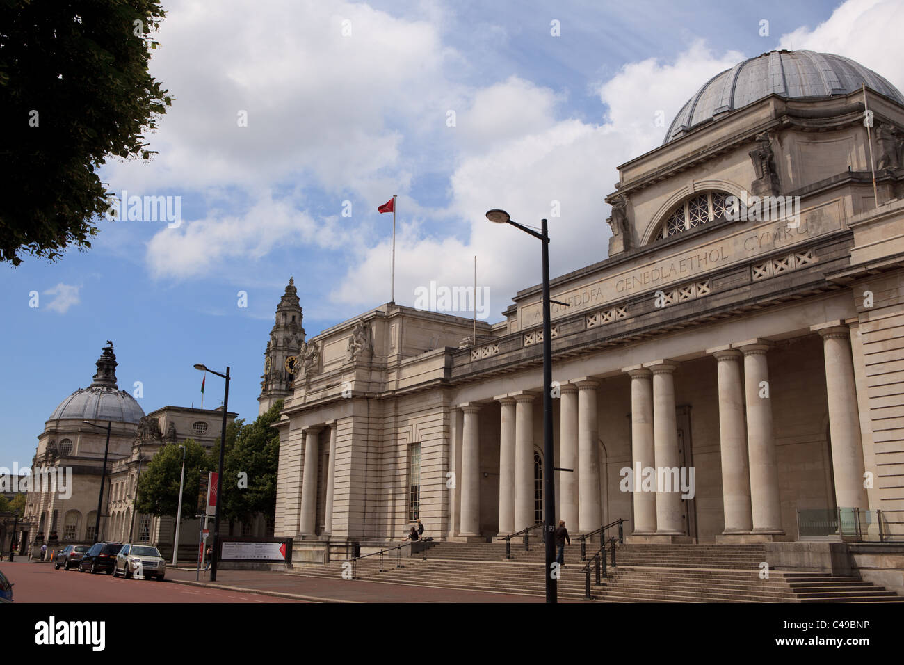 City Hall and museum, Cardiff, South Glamorgan, South Wales, UK Stock ...