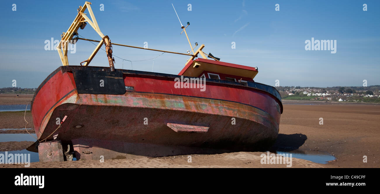 Stranded trawler hi-res stock photography and images - Alamy