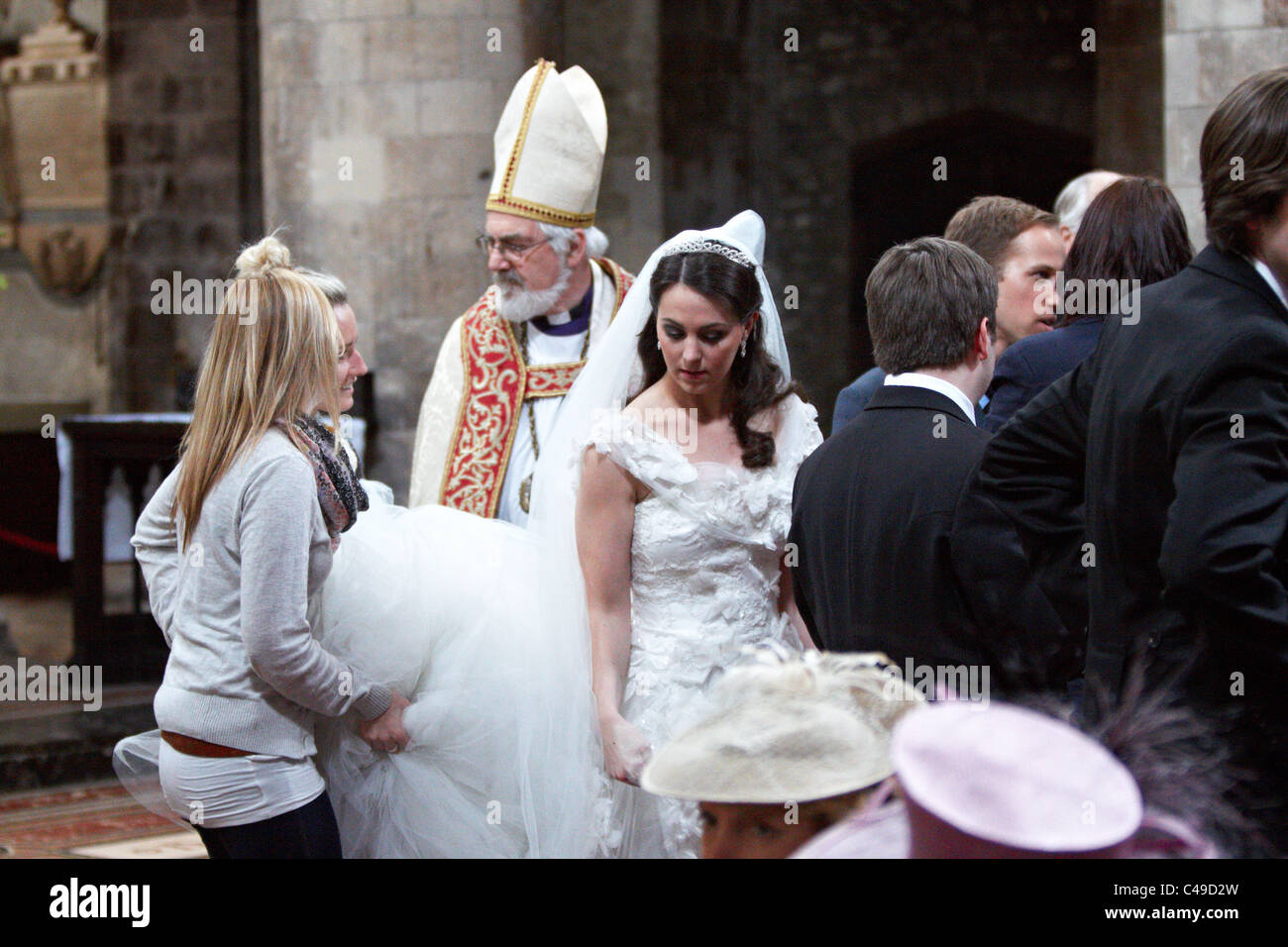 Lookalikes pretend to get married at a mock royal wedding ceremony ...