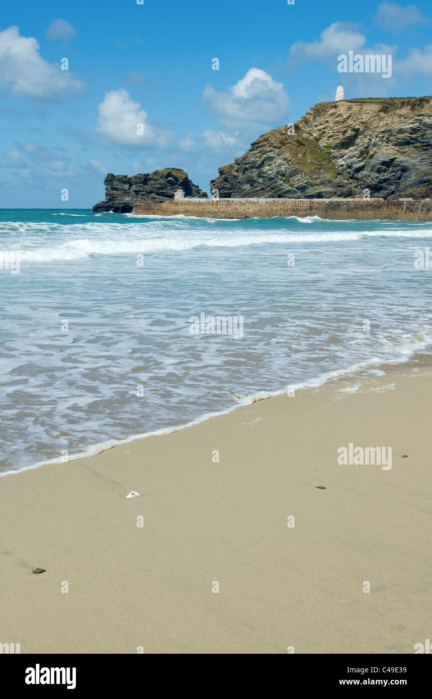 Surf portreath beach cornwall hi-res stock photography and images - Alamy