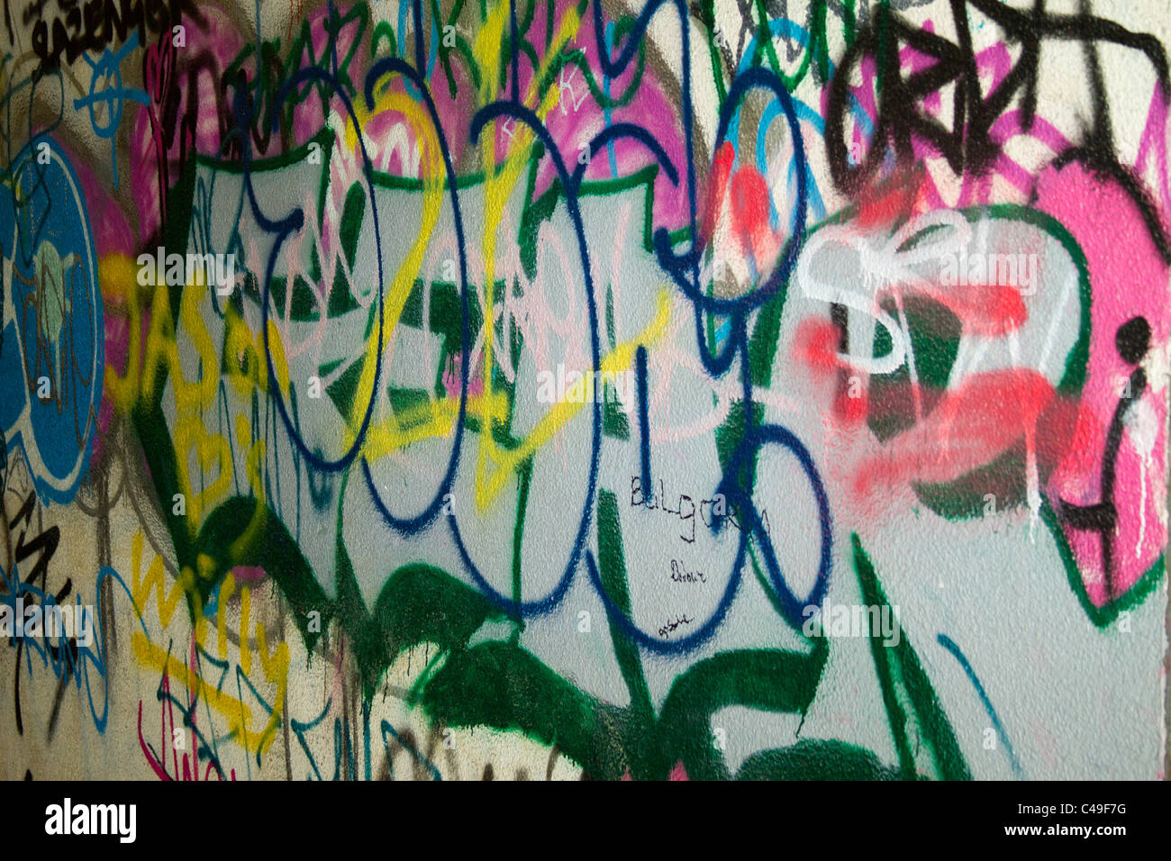 Graffiti in a subway tunnel Stock Photo - Alamy