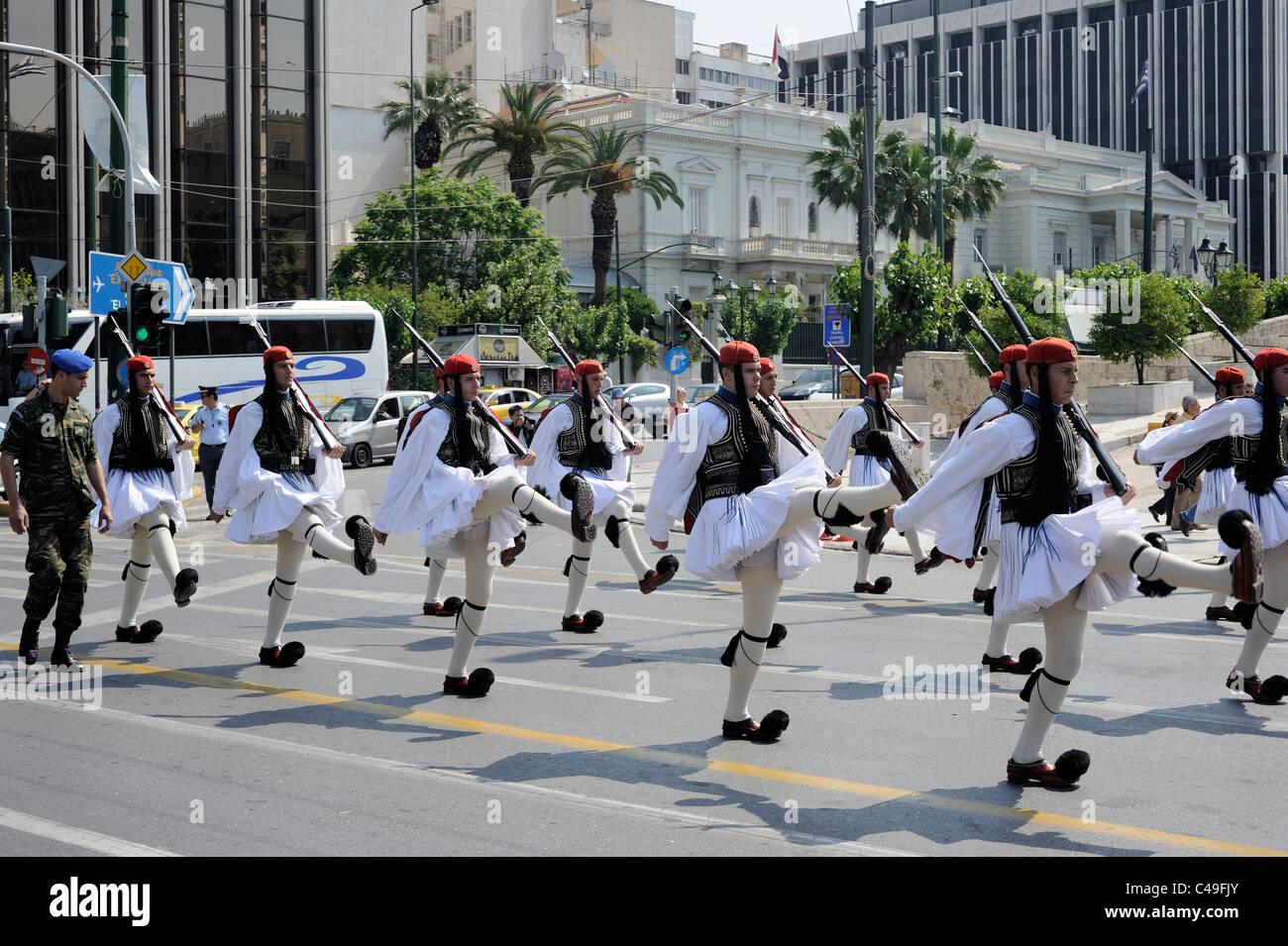 Greece military uniform hi-res stock photography and images - Alamy