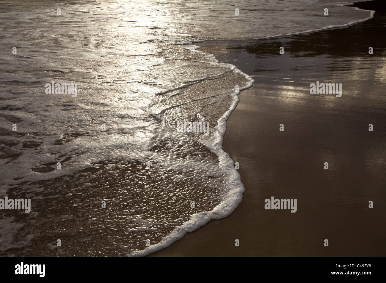 Sea water tide hi-res stock photography and images - Alamy