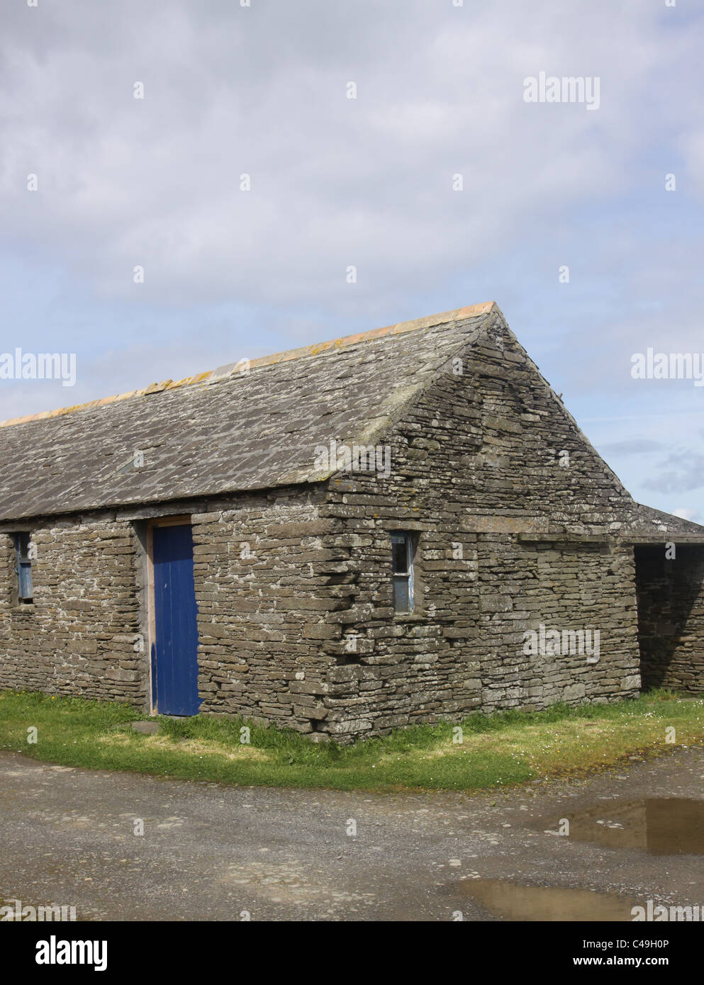 Stone farm building hi-res stock photography and images - Alamy