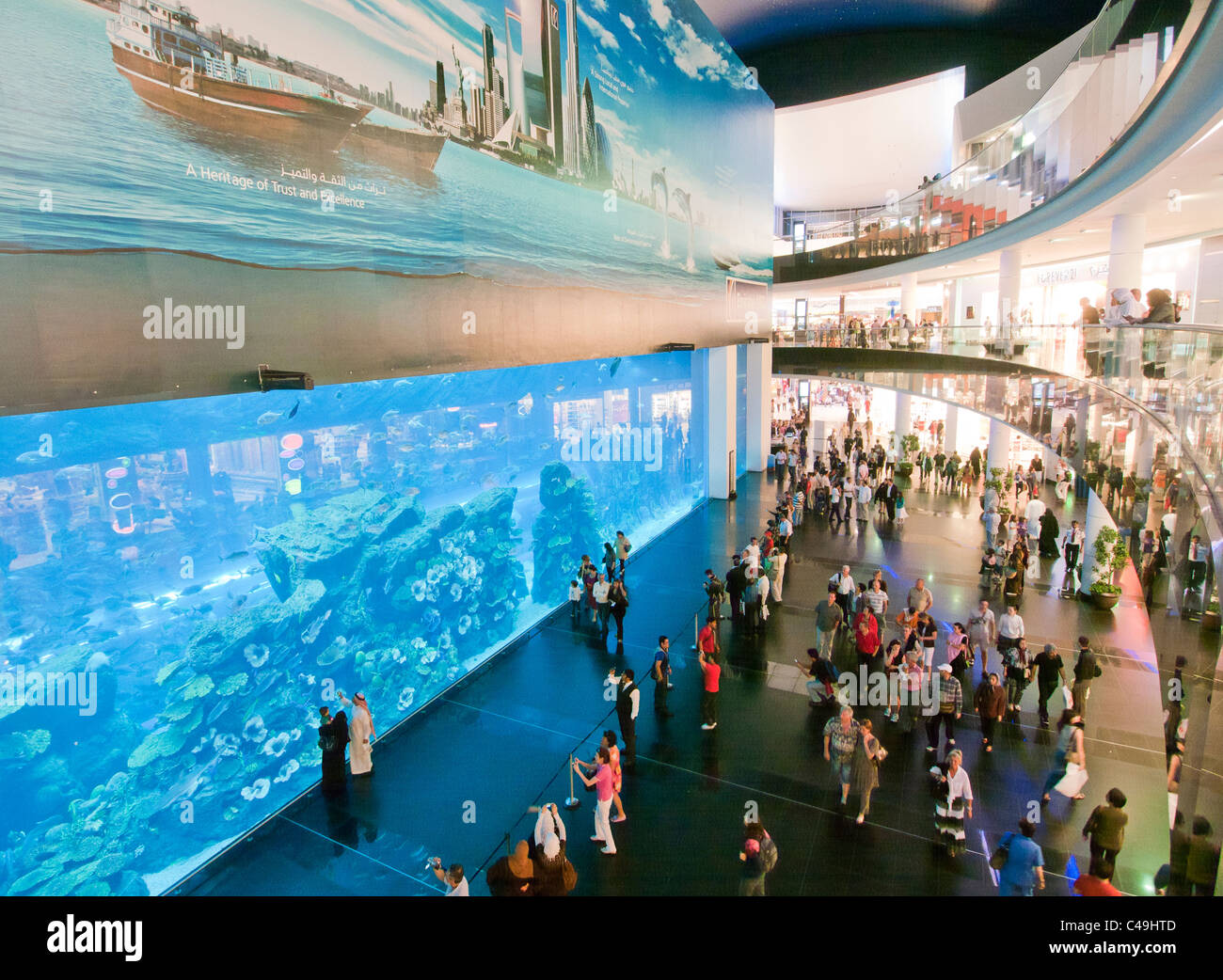 Dubai Shopping Mall Aquarium Leak