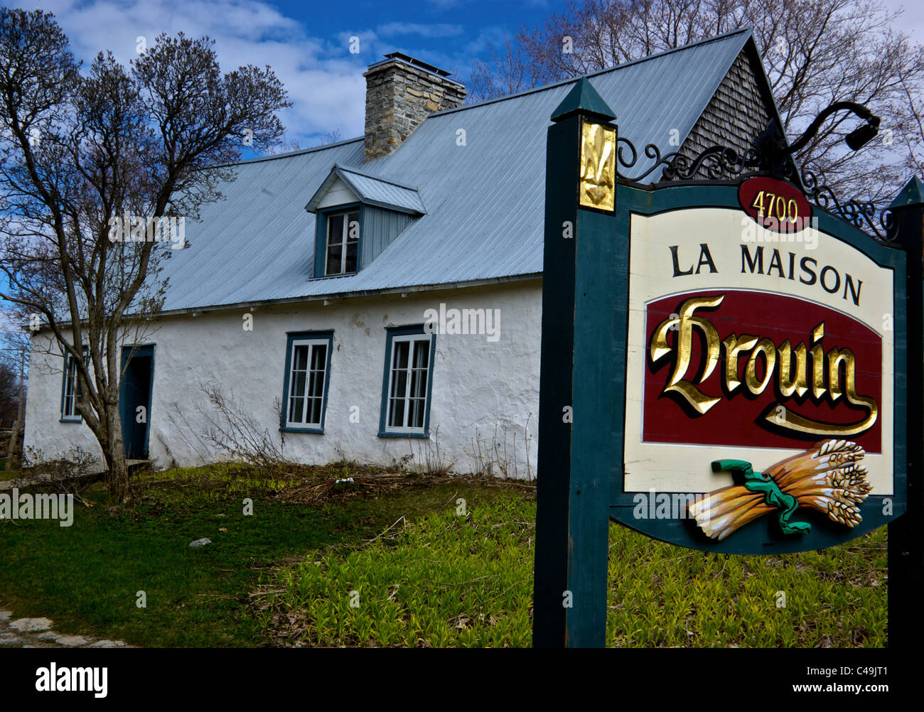 Typical 17th century French Canadian Quebec style farmhouse Ile d ...