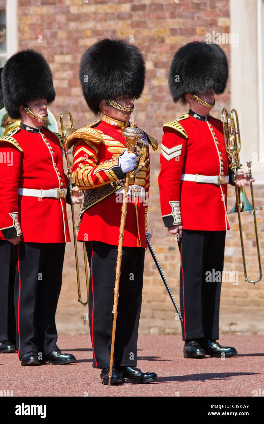Welsh guardsman hi-res stock photography and images - Alamy