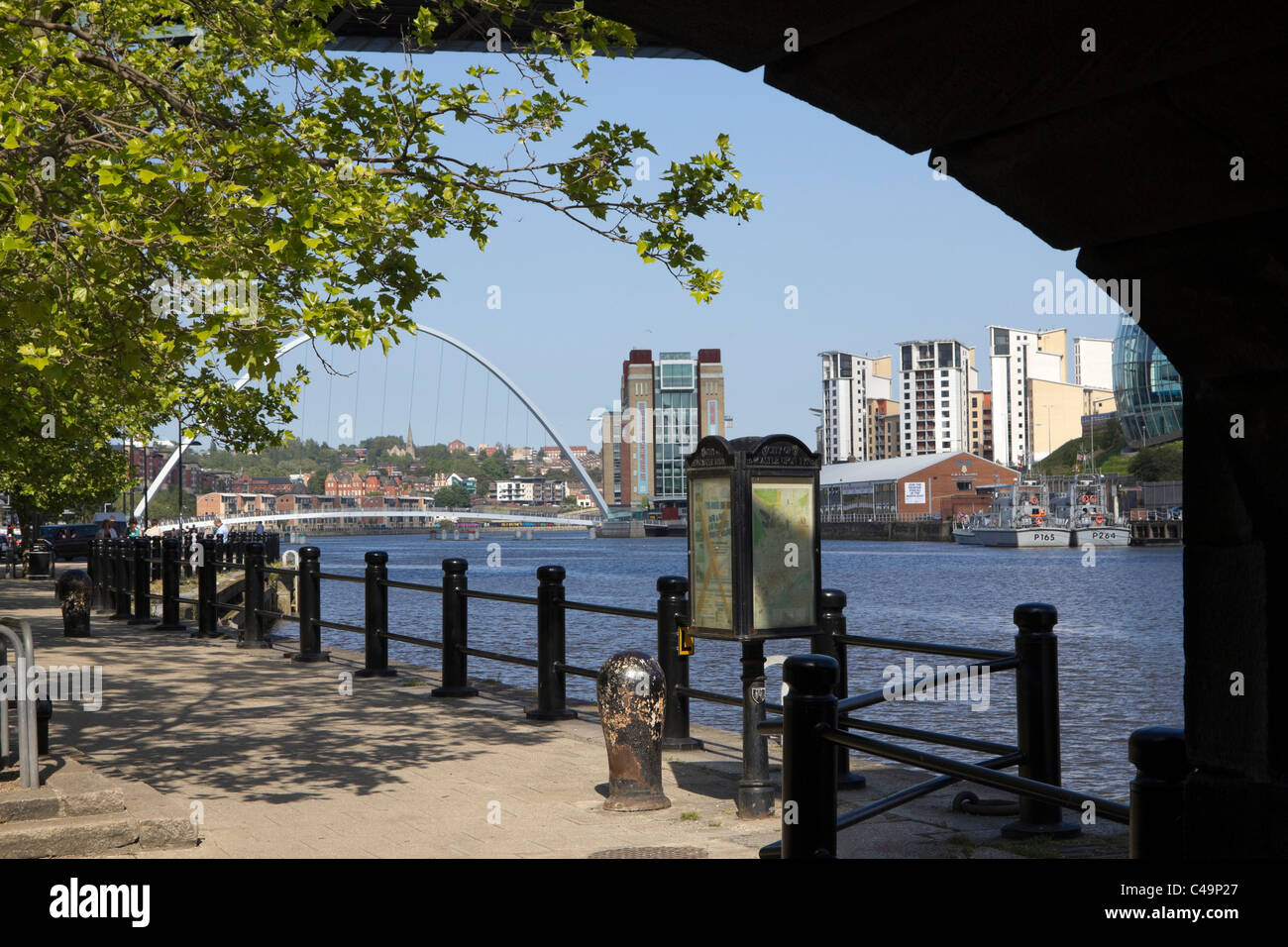 Gateshead quayside hi-res stock photography and images - Alamy