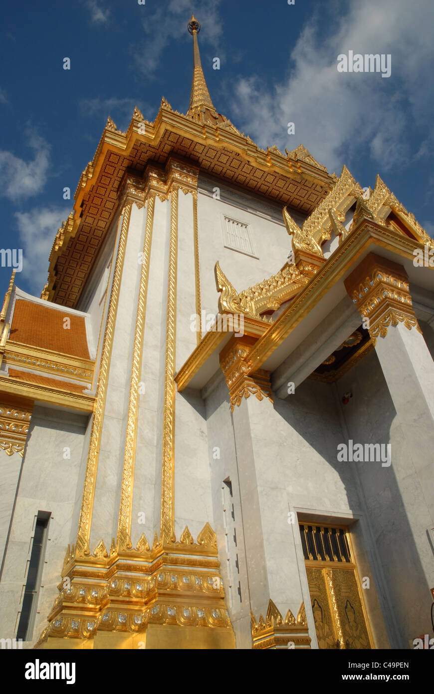 Wat Traimit, Temple of Golden Buddha, Bangkok, Thailand Stock Photo - Alamy