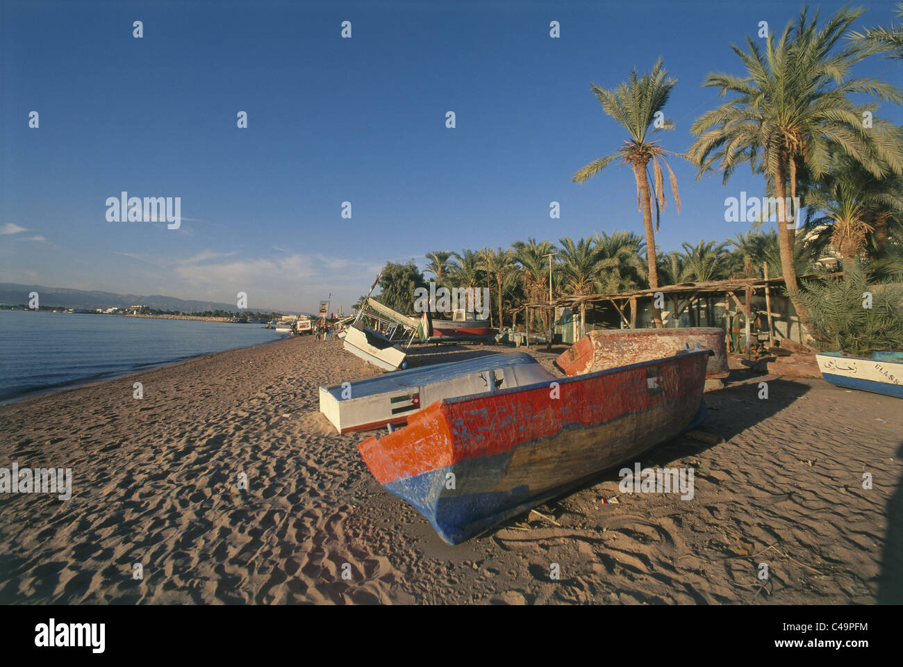Photograph of the coast of Aqaba in Jordan Stock Photo - Alamy