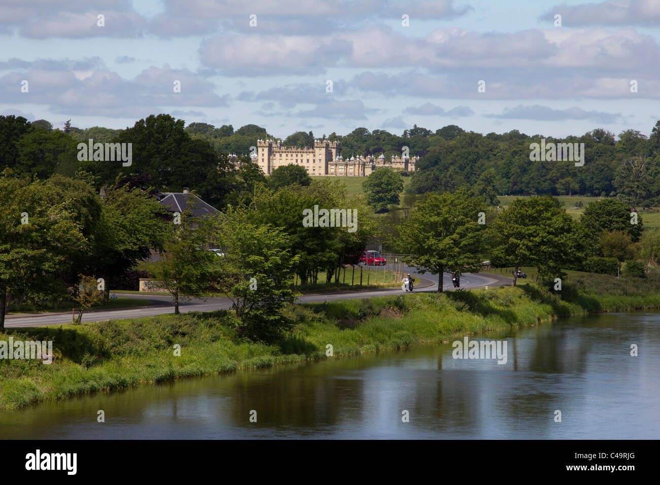 kelso town centre scottish borders scotland Stock Photo - Alamy