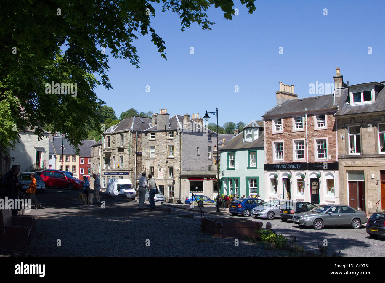 Jedburgh town centre hi-res stock photography and images - Alamy