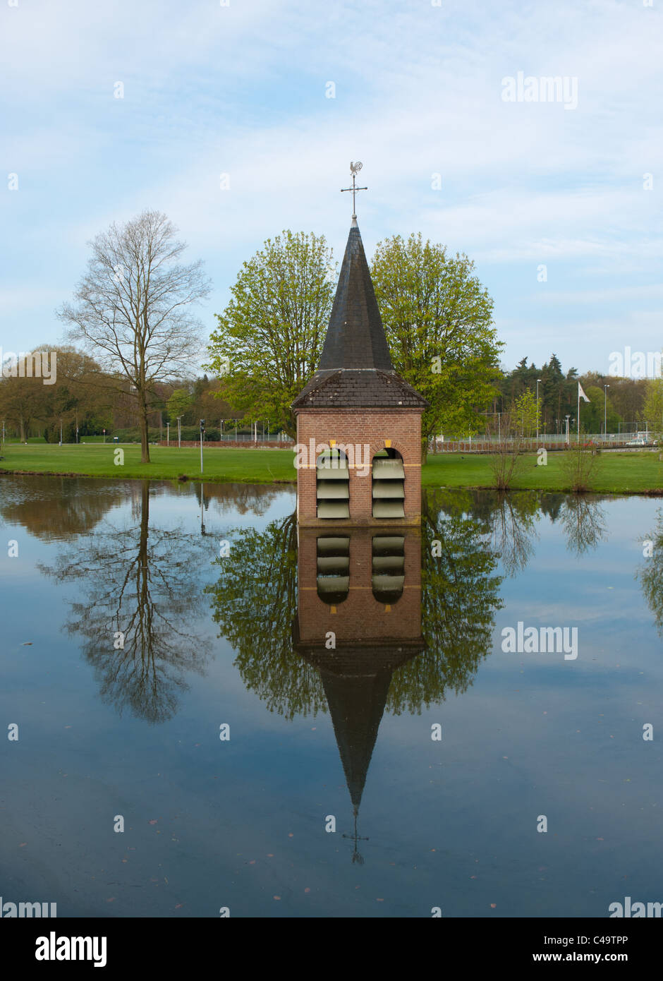 The sunken church hi-res stock photography and images - Alamy