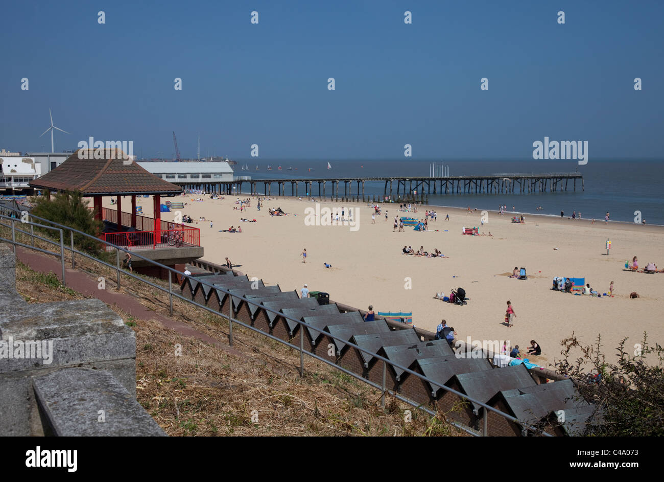 Claremont pier lowestoft beach suffolk hi-res stock photography and ...