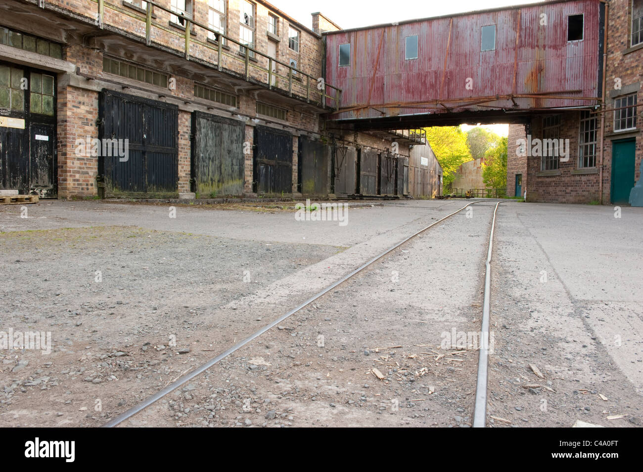 Old mill buildings hi-res stock photography and images - Alamy