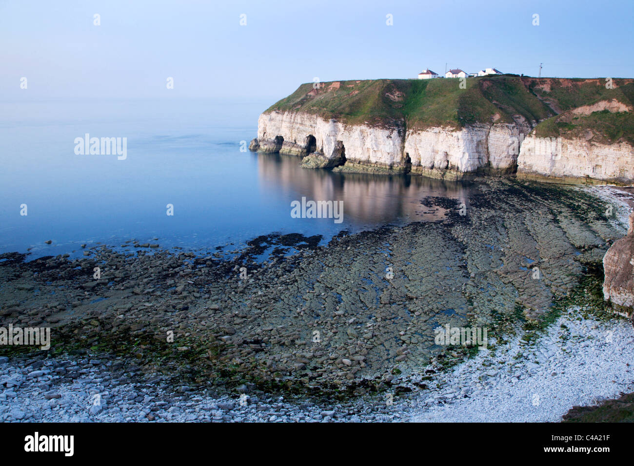Flamborough head cave hi-res stock photography and images - Alamy