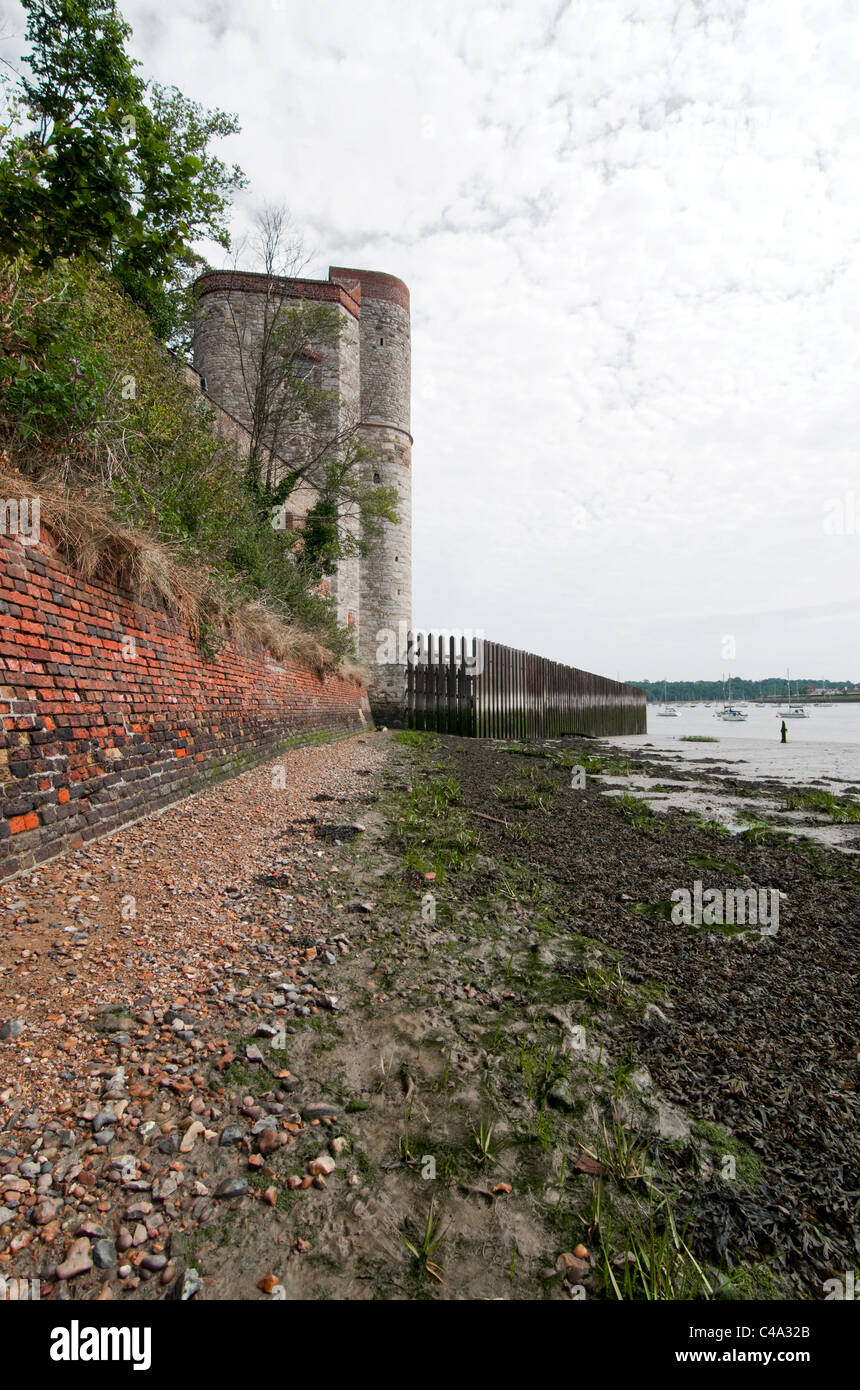 Rochester upnor castle hi-res stock photography and images - Alamy