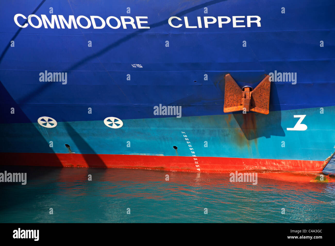 Plimsoll line hi-res stock photography and images - Alamy