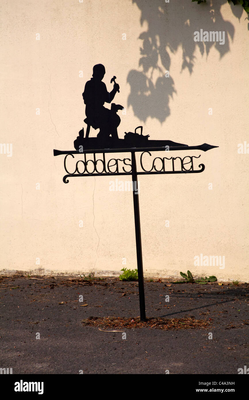 Cobblers corner wrought iron sign hi-res stock photography and images ...