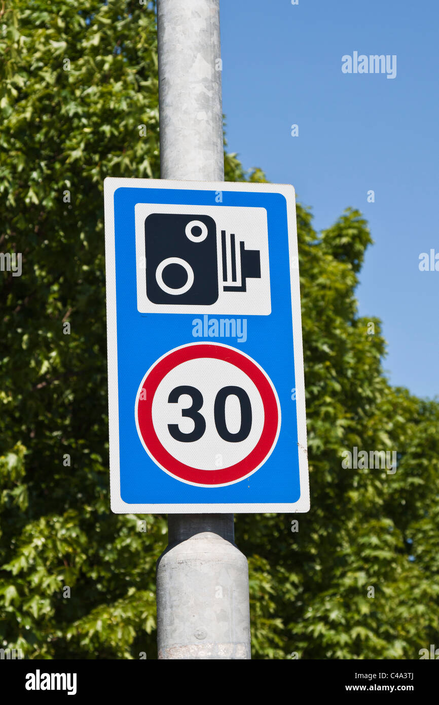 Speed limit 30 hi-res stock photography and images - Alamy