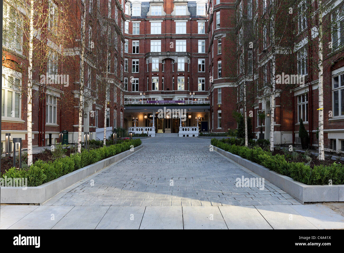 Caxton street hi-res stock photography and images - Alamy