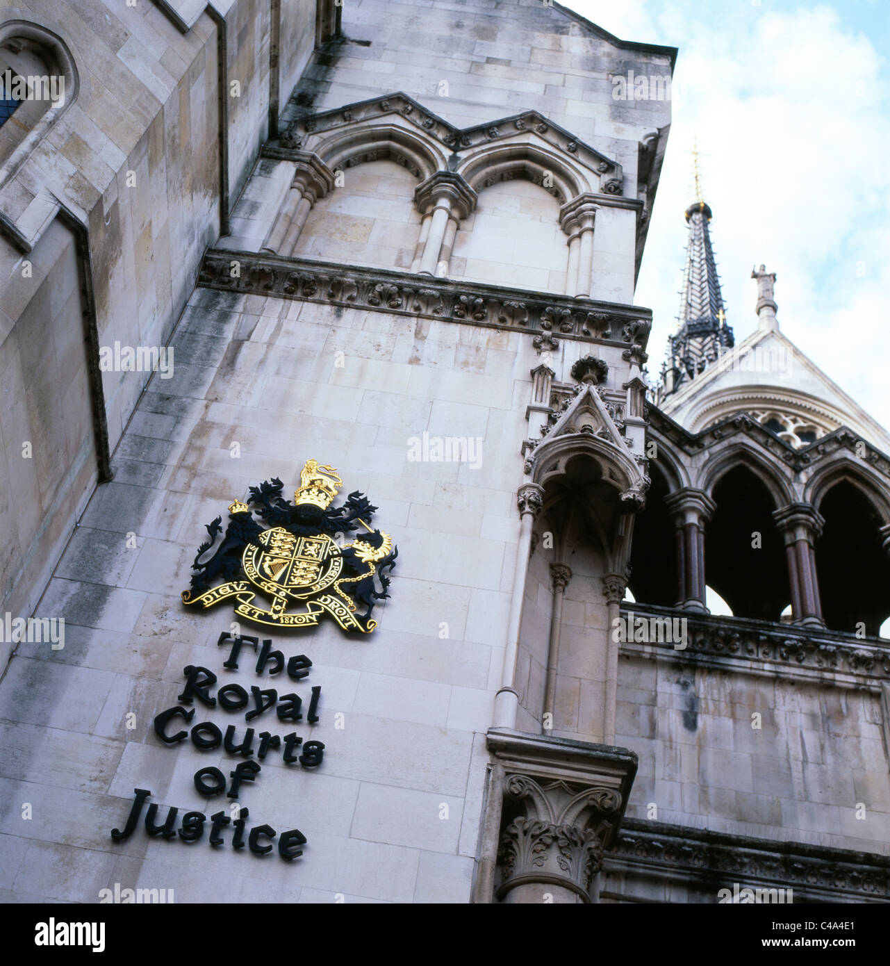 Royal courts justice westminster london hi-res stock photography and ...