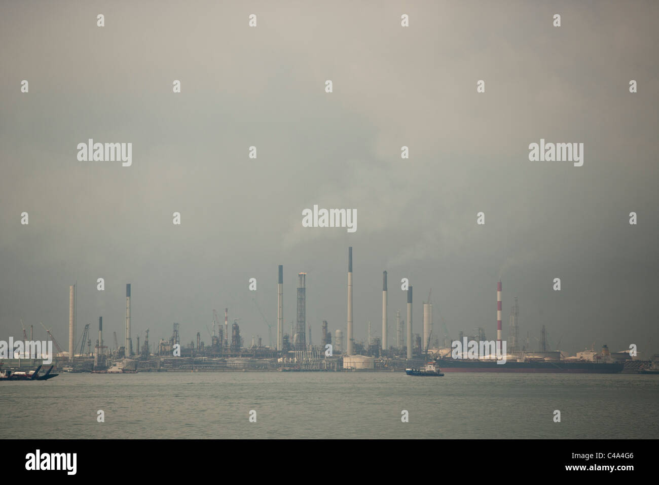Oil refinery on jurong island singapore hi-res stock photography and ...