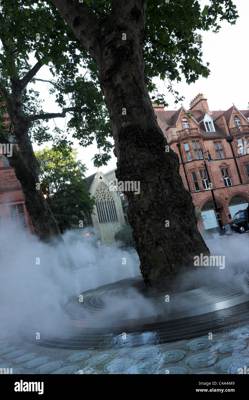 The connaught hotel london exterior hi-res stock photography and images ...