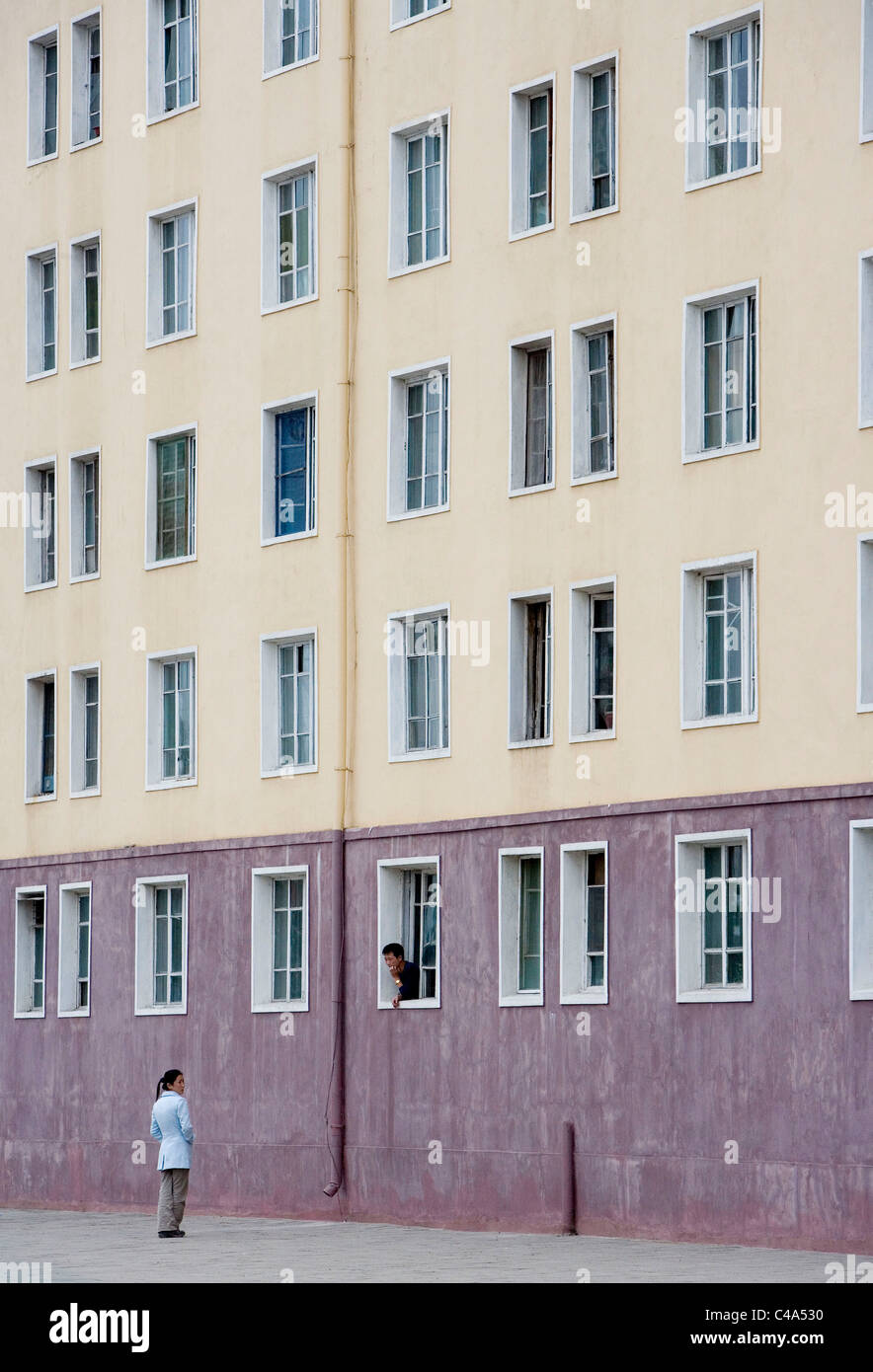 People talking in the street, Pyongyang (DPRK, North Korea Stock Photo ...