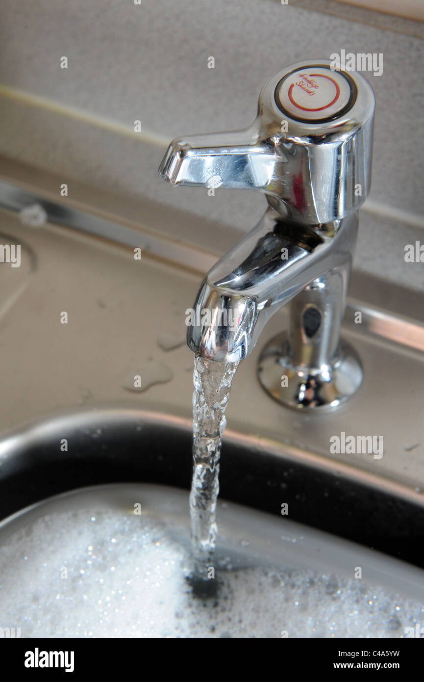 Hot soapy water hi-res stock photography and images - Alamy