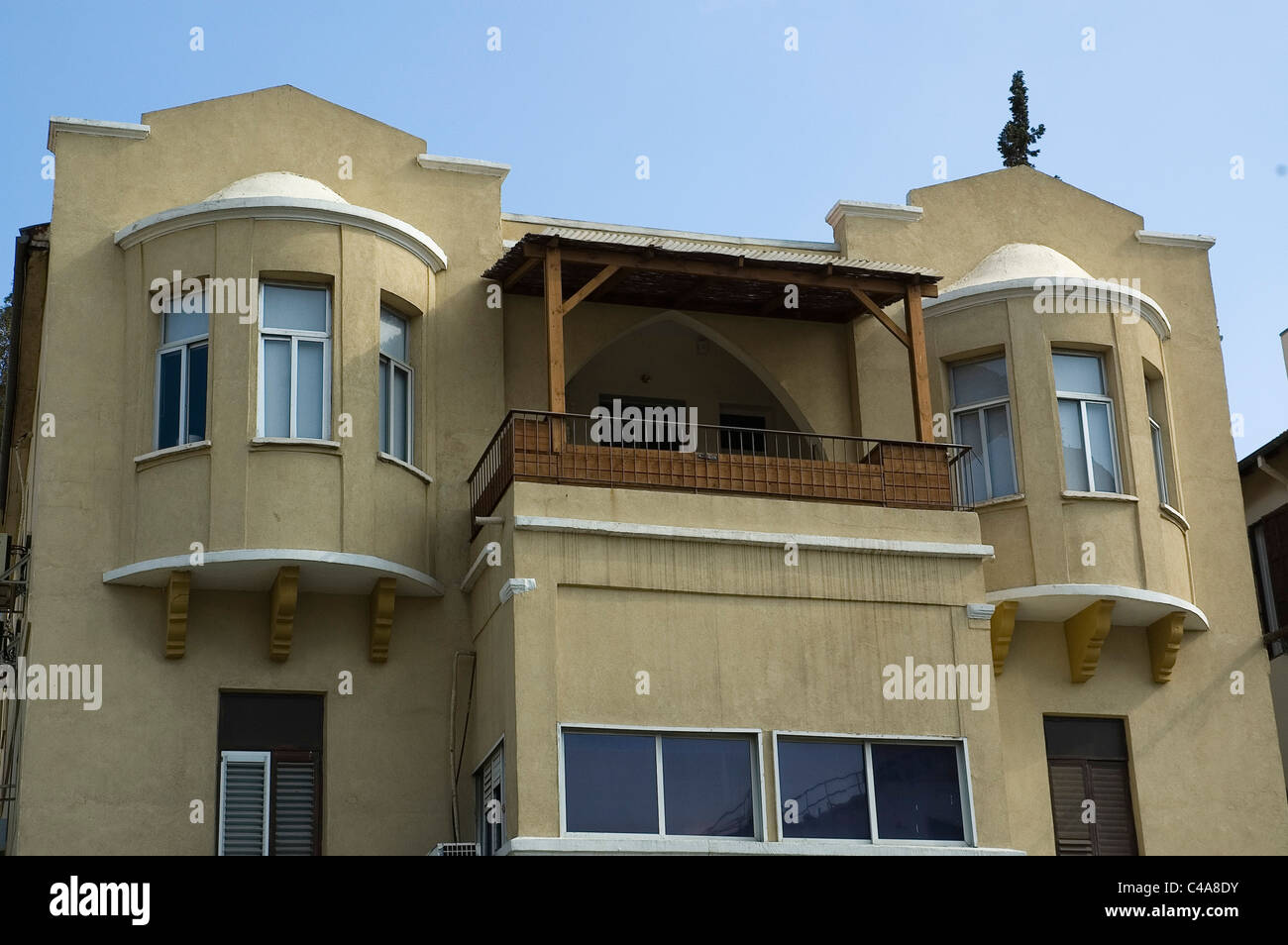 Photograph of the old Bauhaus buildings in Tel Aviv Stock Photo - Alamy