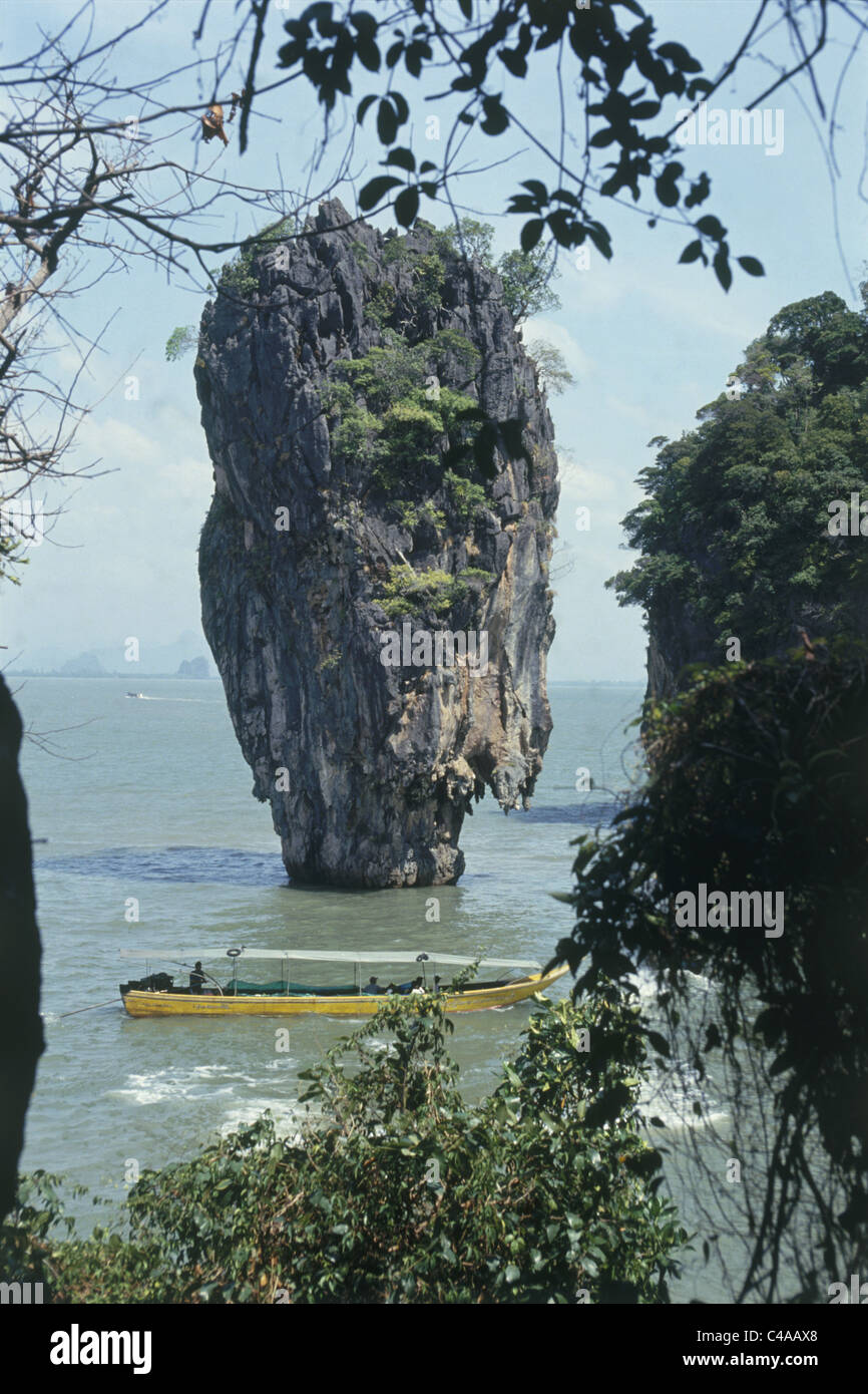 Photograph of a giant cliff in one of Thailnad's shores Stock Photo - Alamy