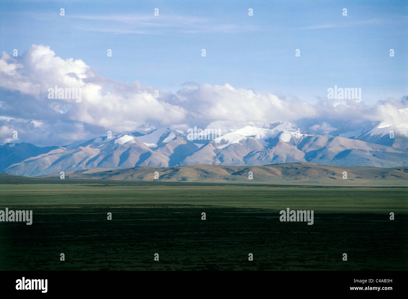 Photograph of the landscape of Tibet Stock Photo - Alamy