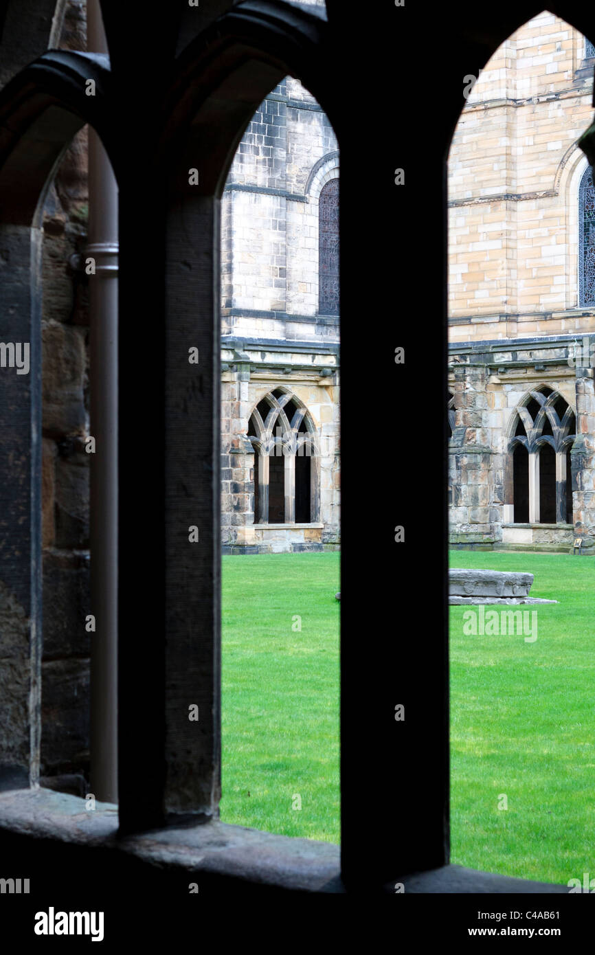 Durham cathedral cloisters hi-res stock photography and images - Alamy