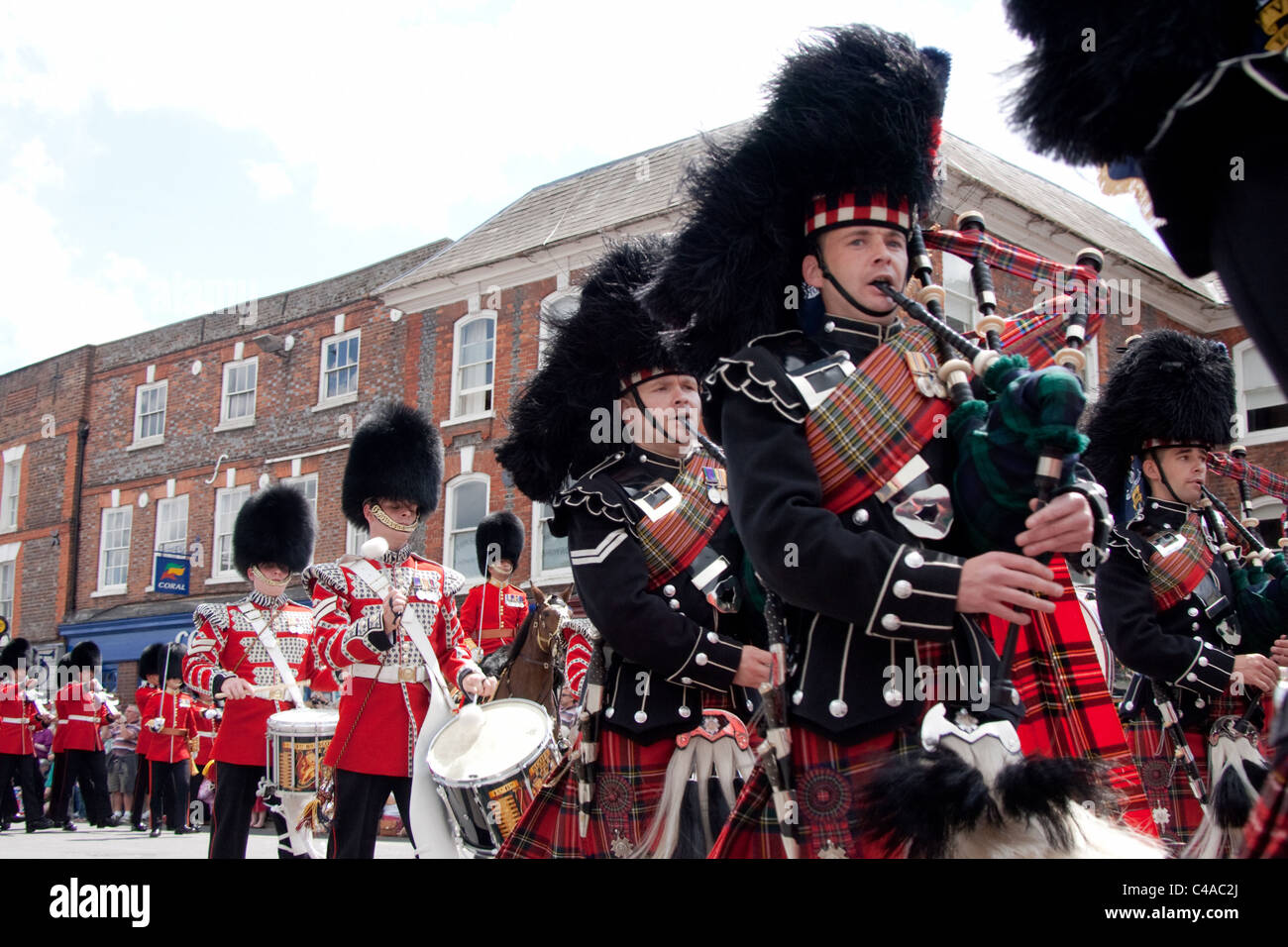 The 1st Battalion Scots Guards parade through Wantage, Oxfordshire, UK ...
