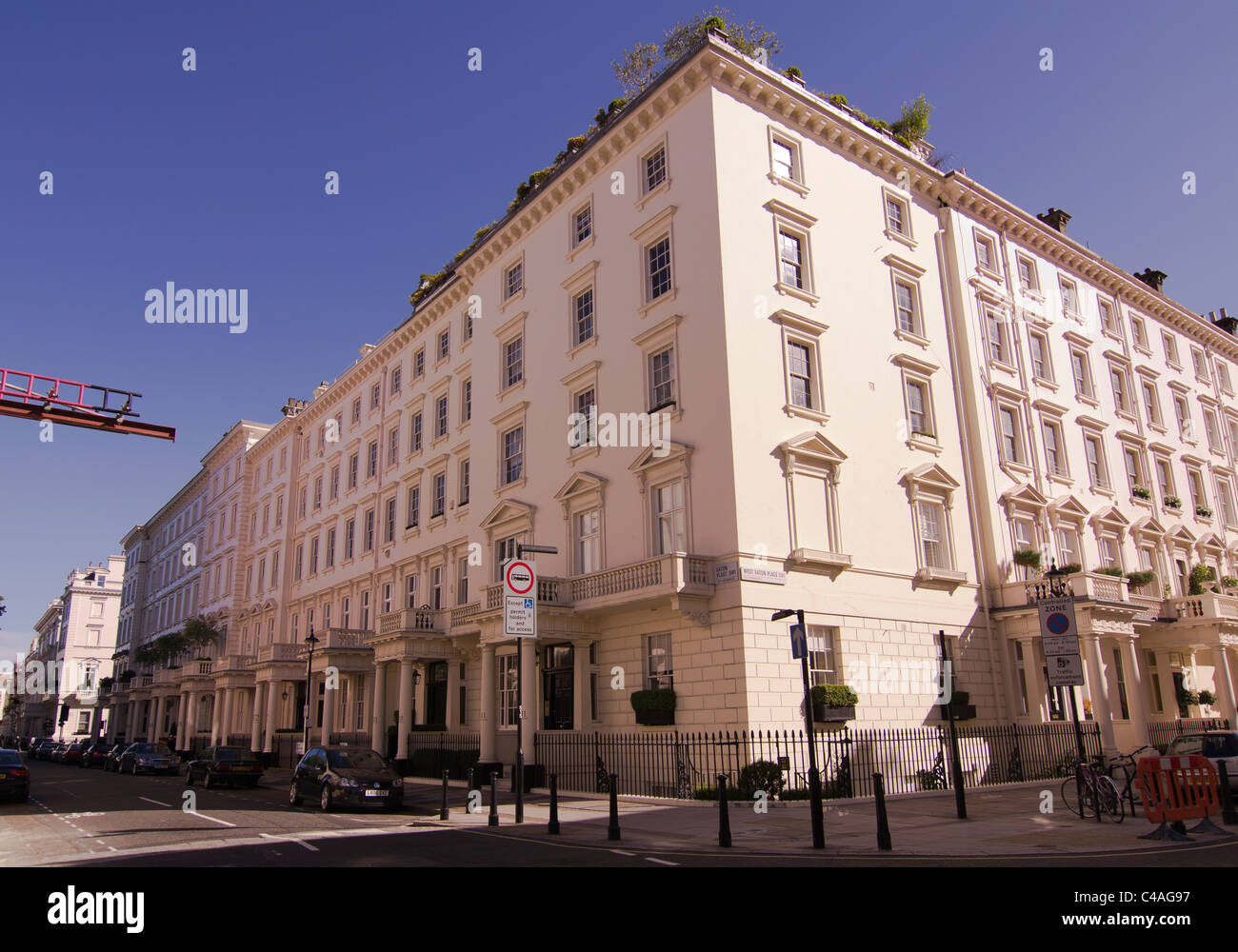 Eaton place belgravia sw1 london hi-res stock photography and images ...