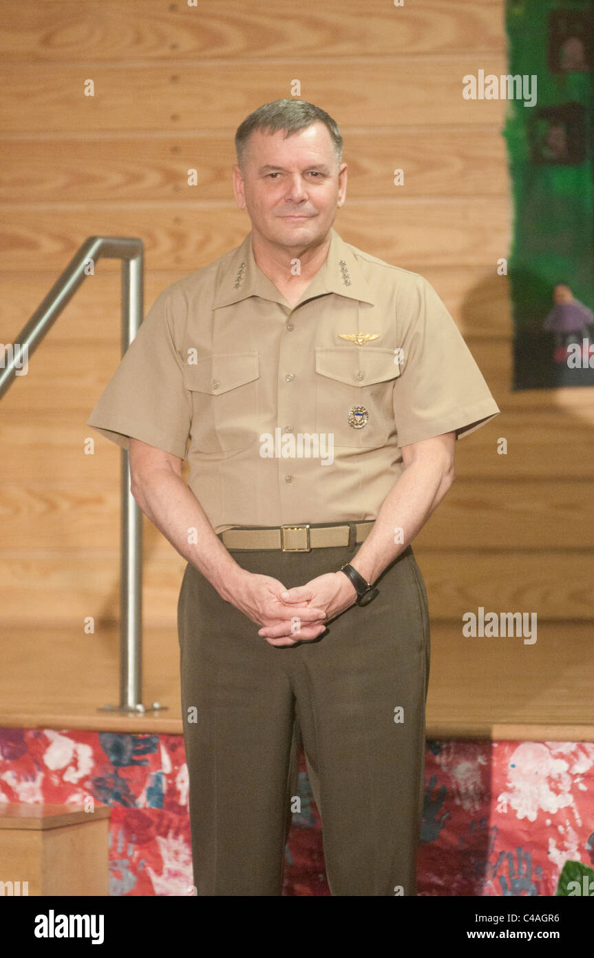 Vice Chairman of the Joint Chiefs of Staff General James Cartwright ...