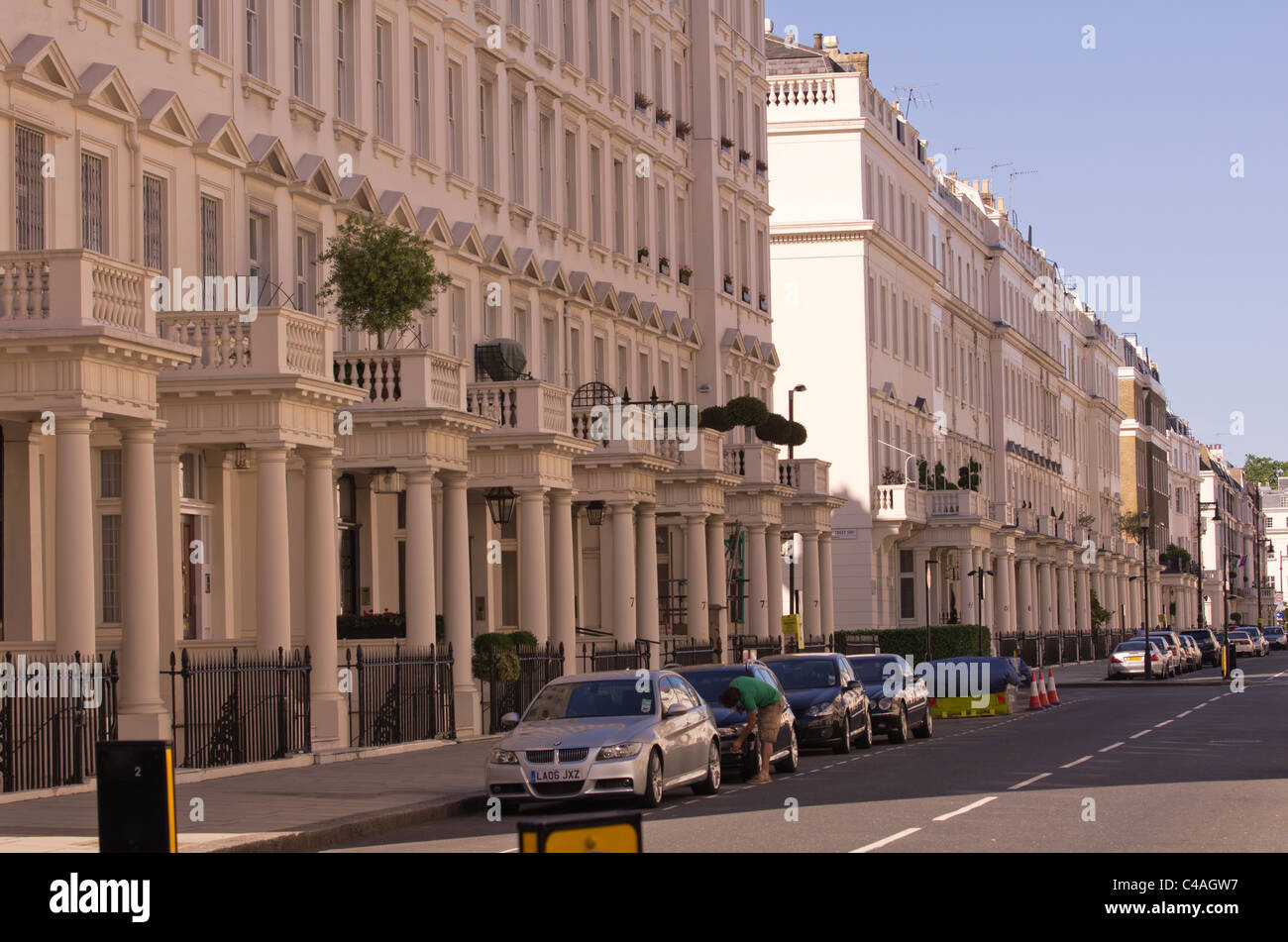 Eaton Place London SW1 Stock Photo - Alamy
