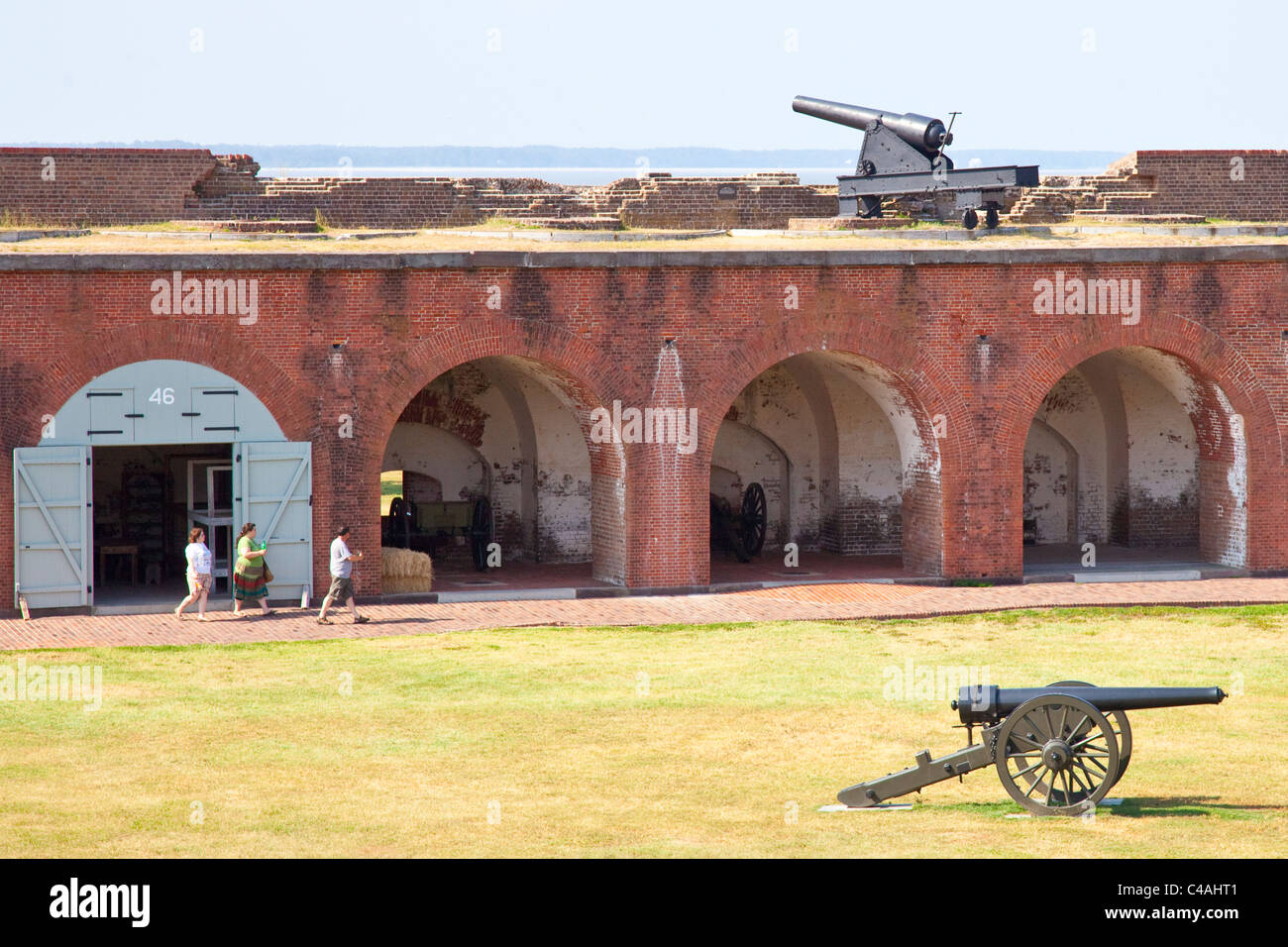 Fort pulaski cannon hi-res stock photography and images - Alamy