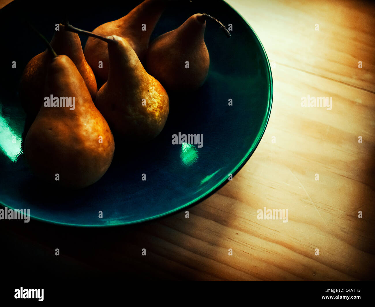 Pear bowl hi-res stock photography and images - Alamy
