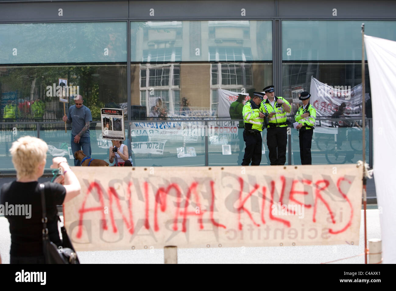 Animal rights protest oxford hi-res stock photography and images - Alamy