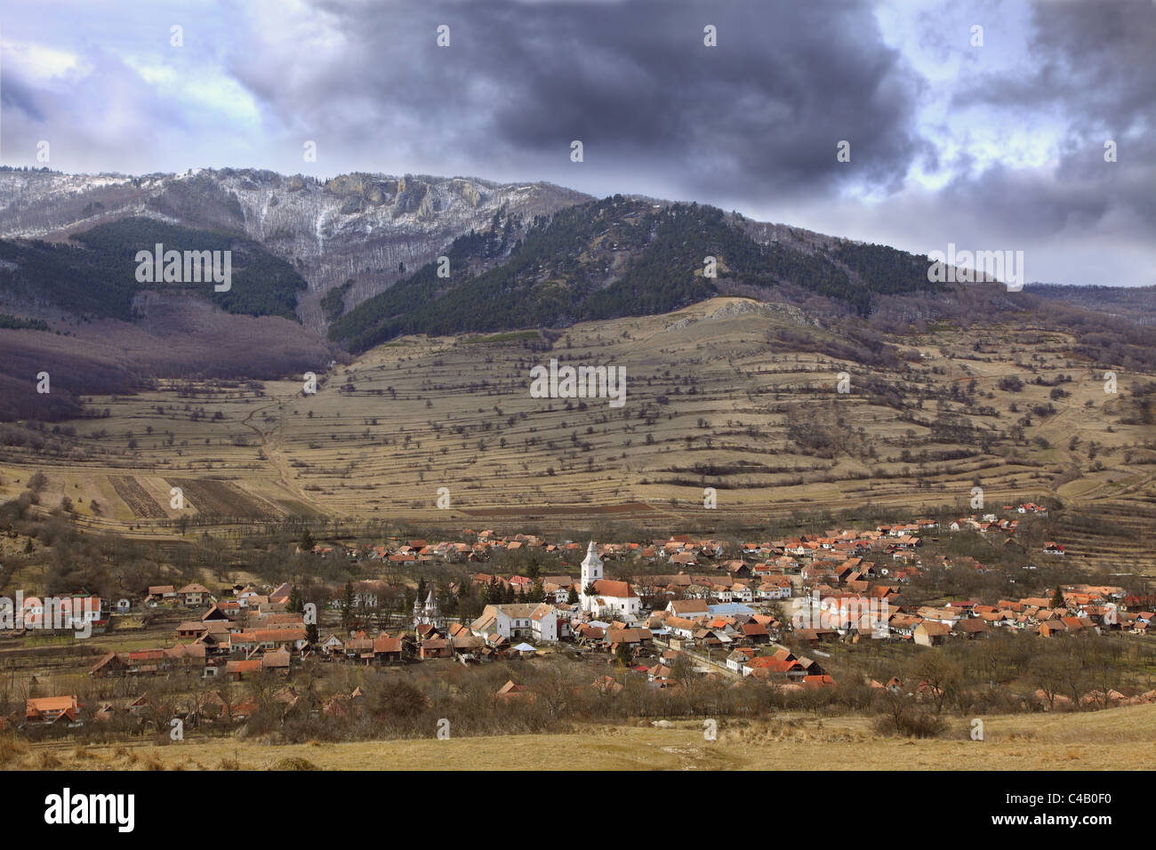 Remote village romania hi-res stock photography and images - Alamy