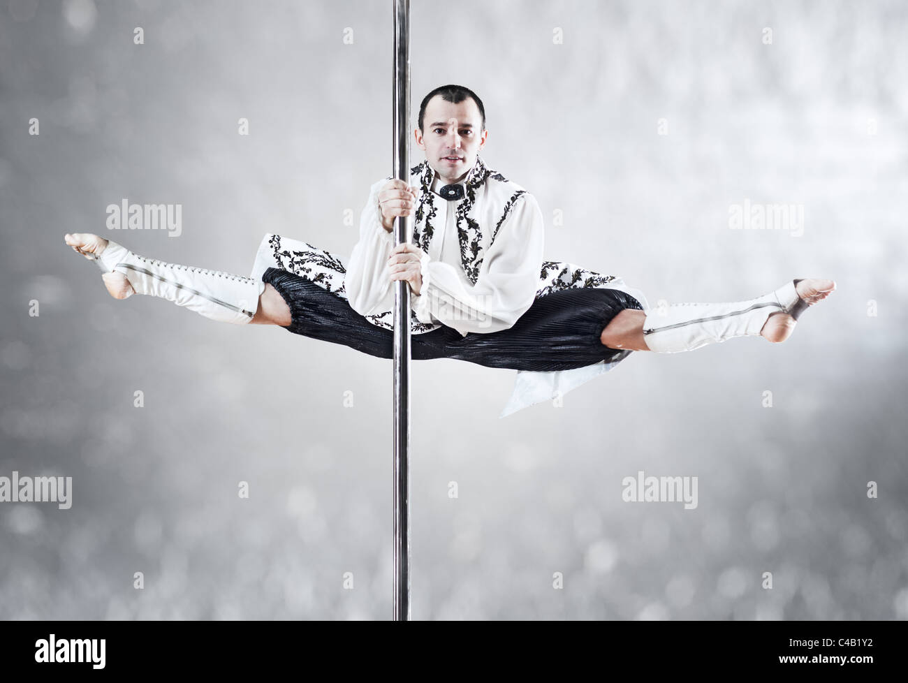 Male pole dancer hi-res stock photography and images - Alamy