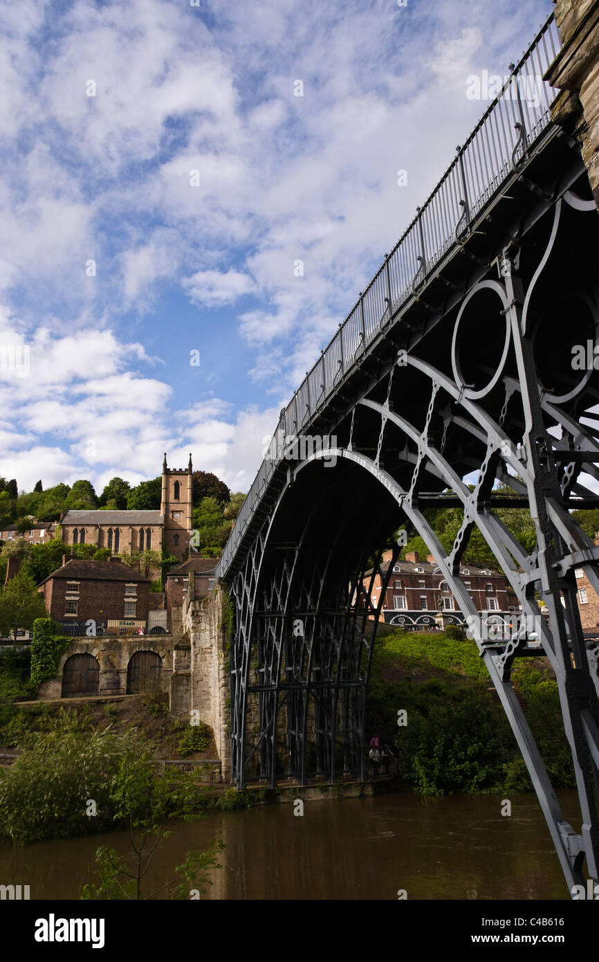 The iron bridge constructed between 1777 and 1781 by Thomas Telford ...