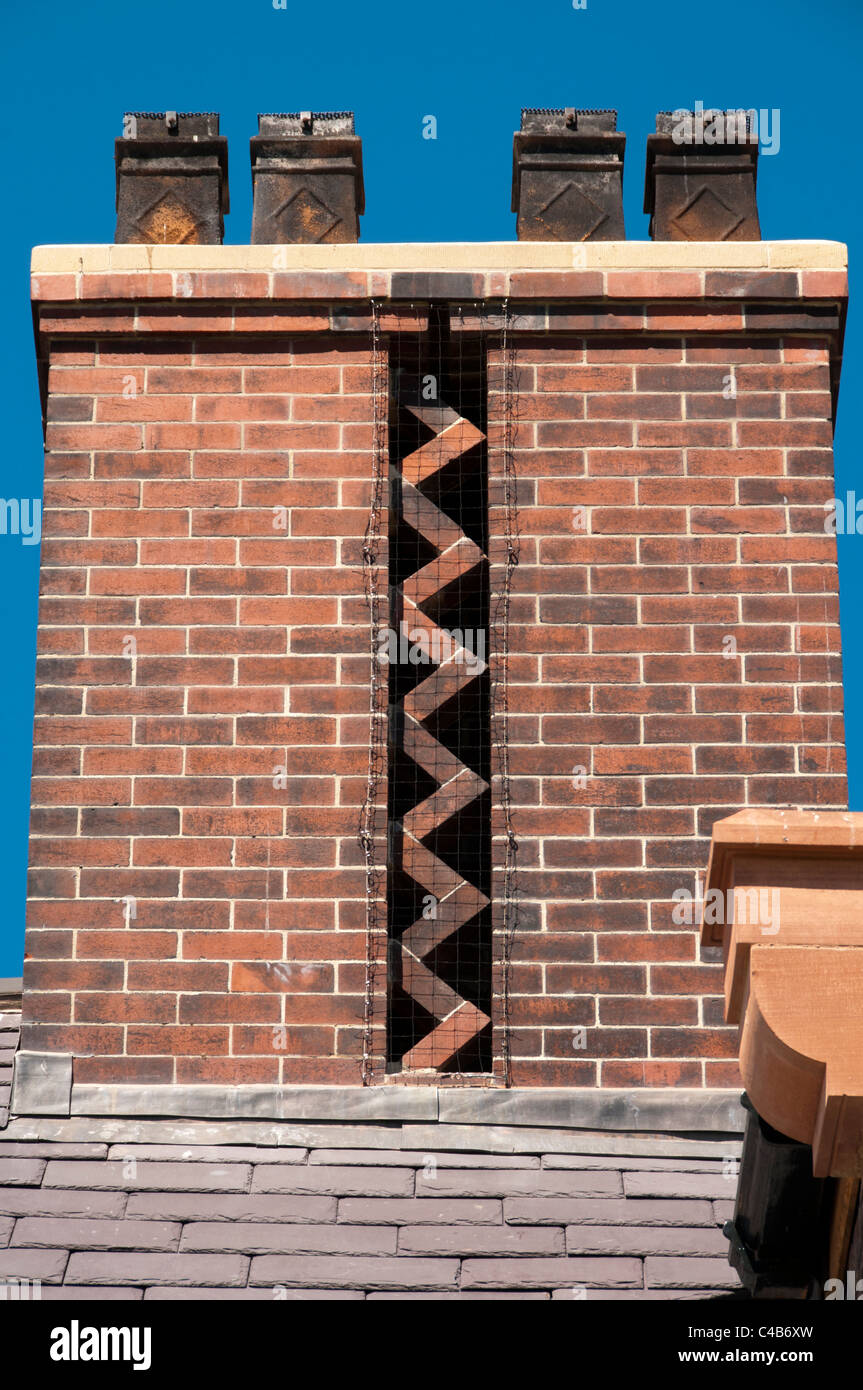 Tudor chimney hi-res stock photography and images - Alamy