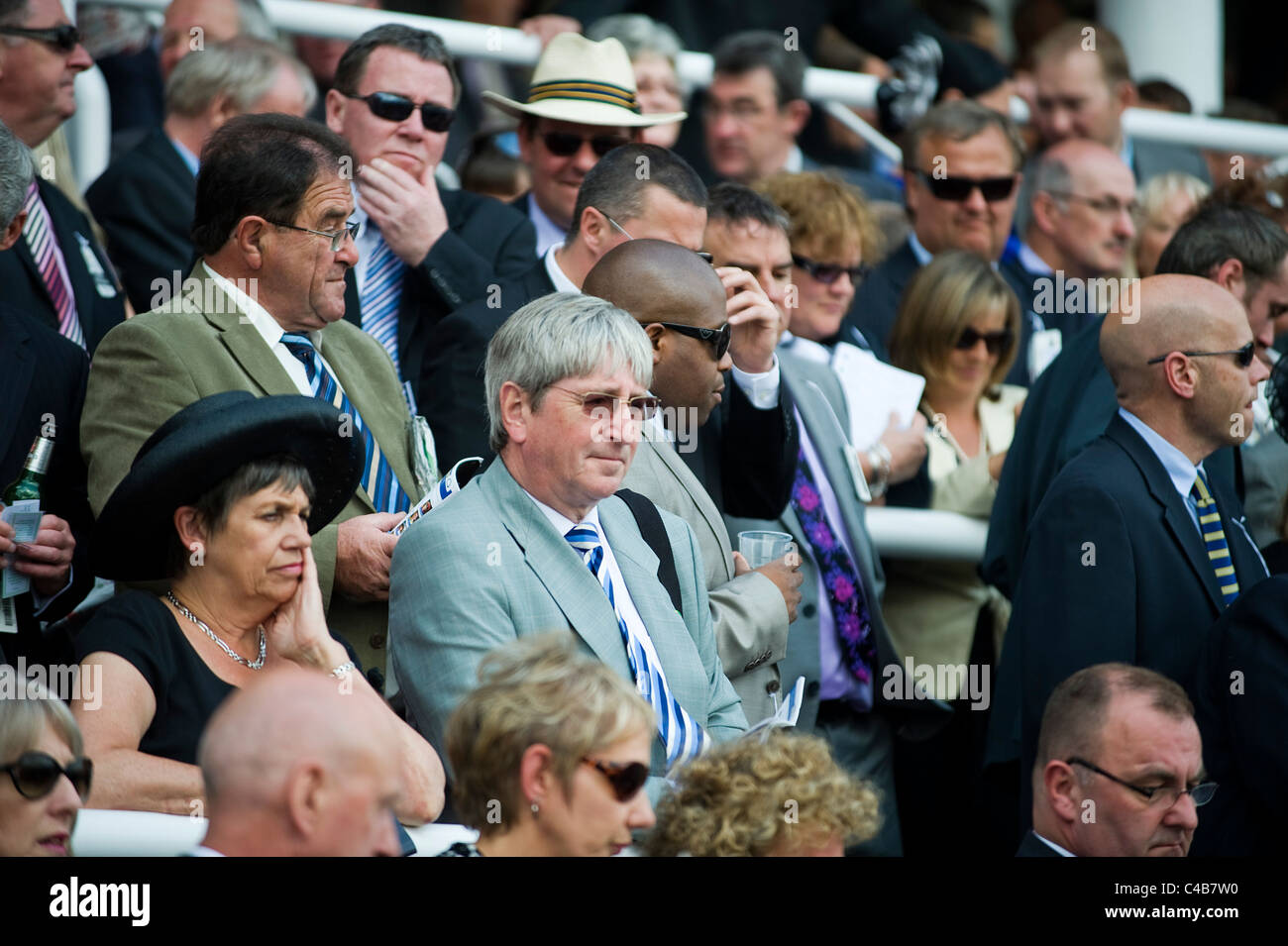 Chester racecourse hi-res stock photography and images - Alamy