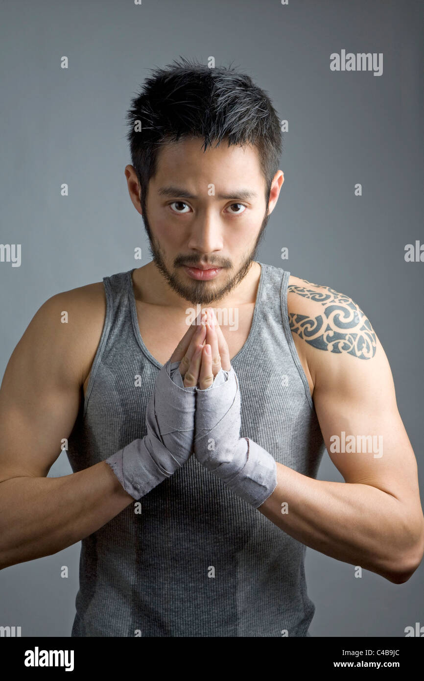 Box boxer chinese boxer fight hi-res stock photography and images - Alamy