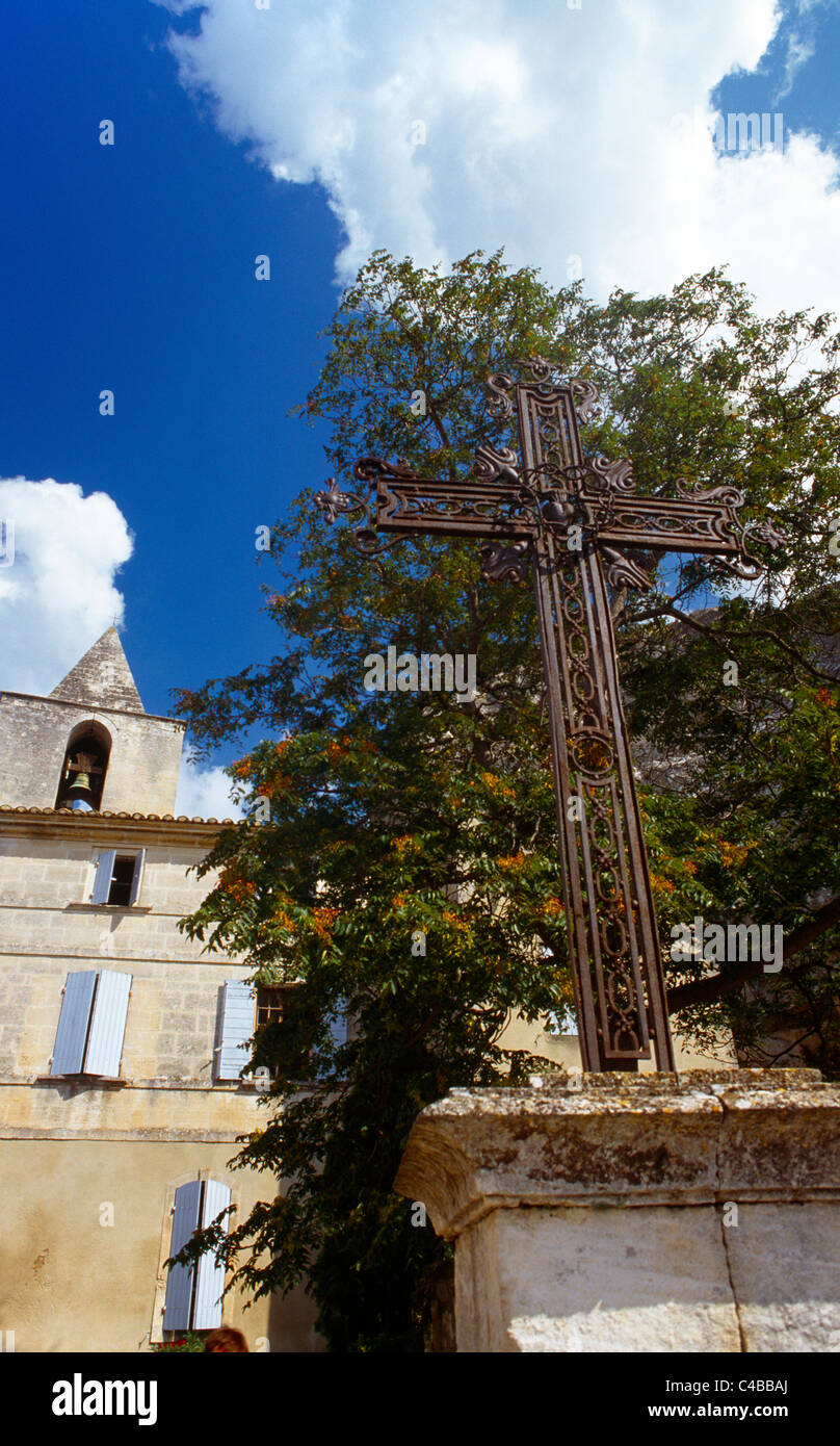 St vincent church provence hi-res stock photography and images - Alamy