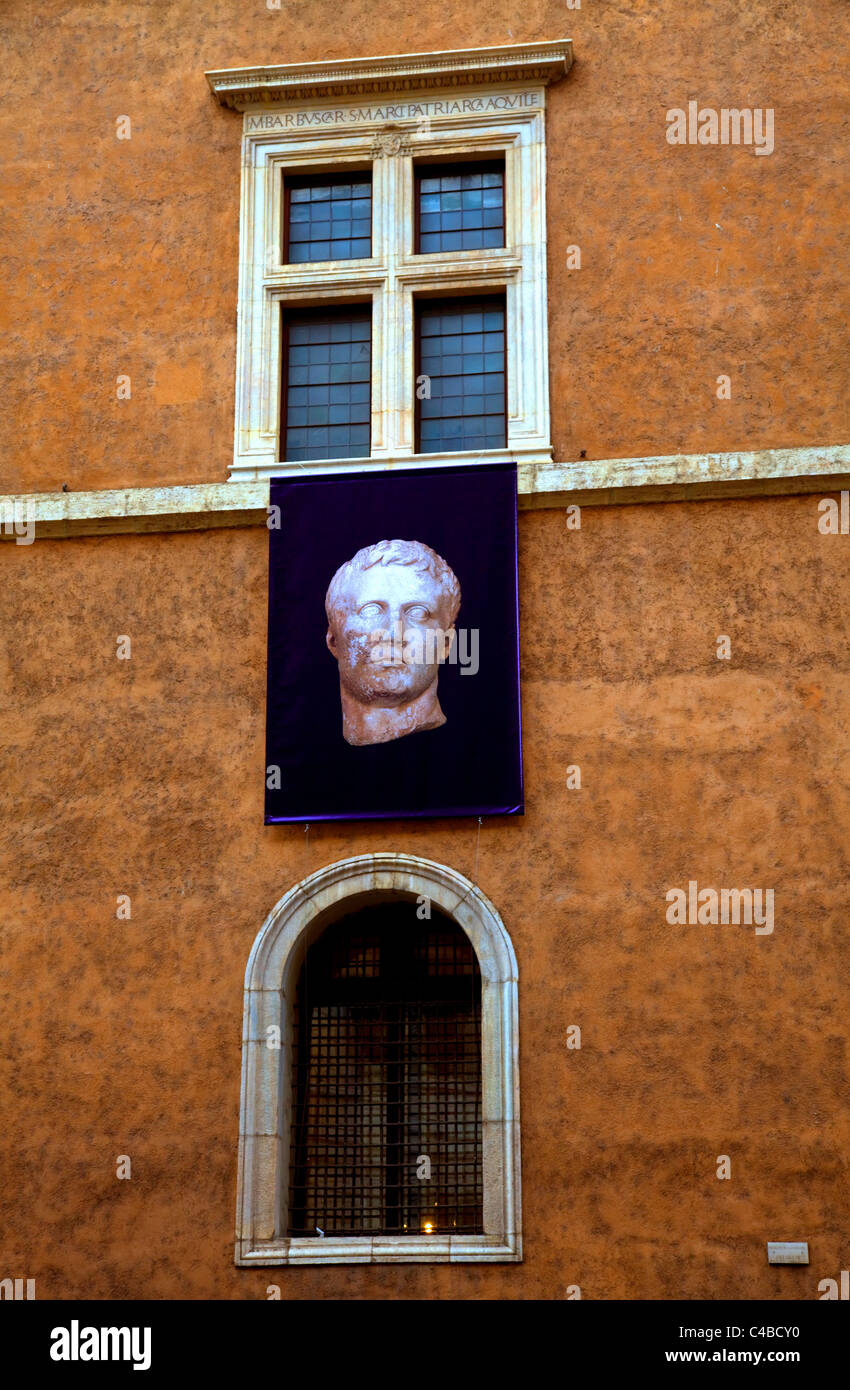 Italy rome roman walls hi-res stock photography and images - Alamy